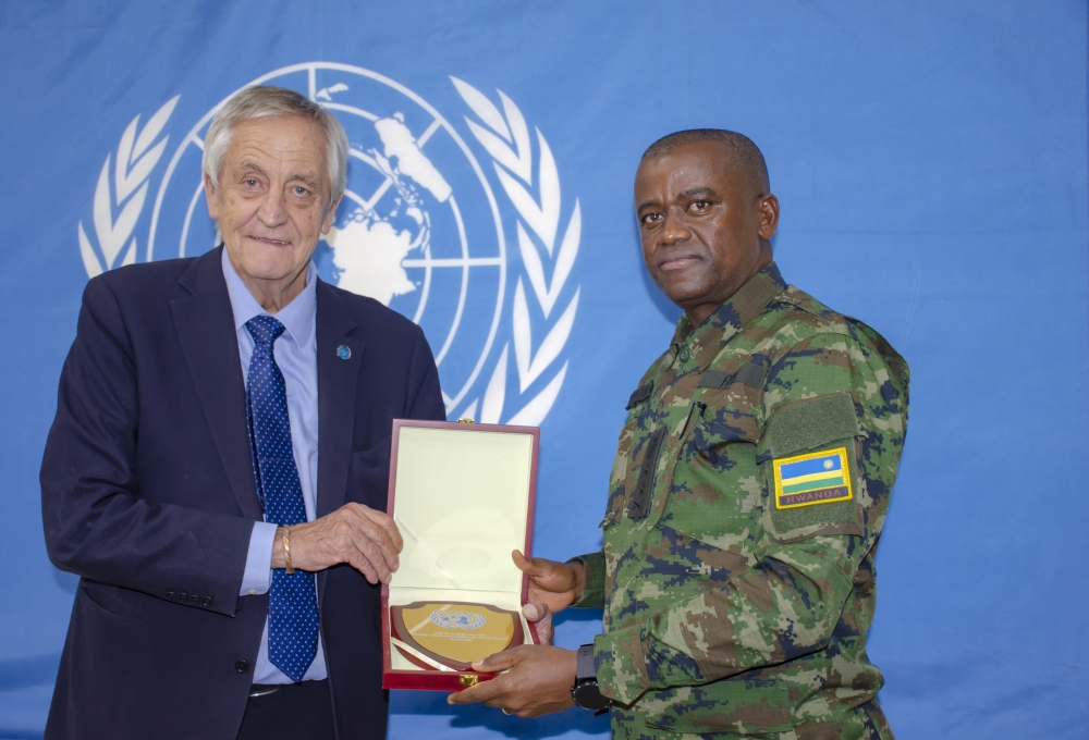 RDF Army Chief of Staff visits Rwandan peacekeepers in South Sudan ...